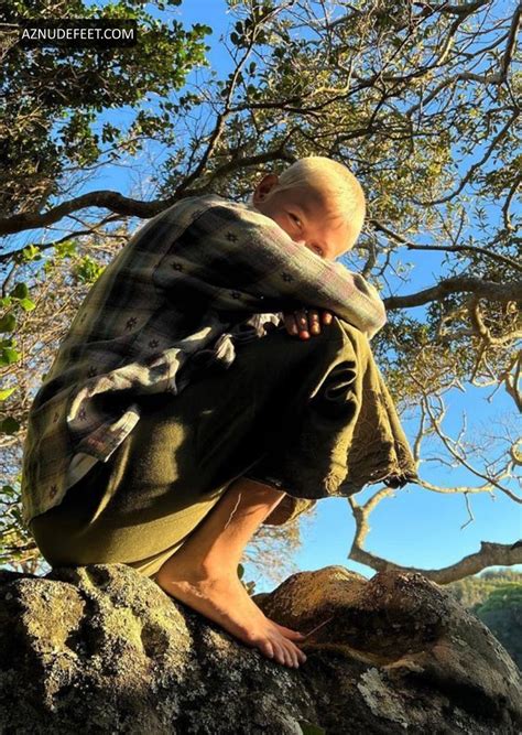 Jenna Mcdougall Feet Aznudefeet