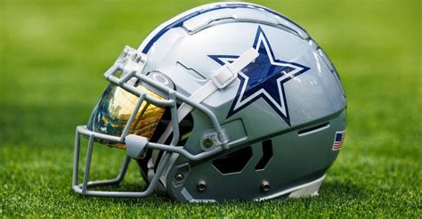 Dallas Cowboys 2025 Trade Deadline Tracker Rumors News Moves