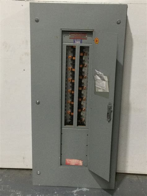 Ge General Electric Nlab 100 Amp 3 Phase 4 Wire 120 208v Panelboard En