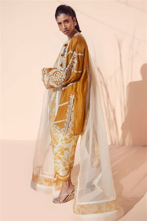 Zoha A Sleeves Designs For Dresses Eid Collection Classy Outfits