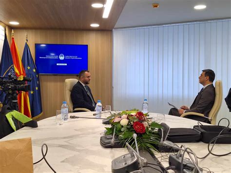 ФОТО Вечерва во 360° на МРТ 1 интервју со новиот министер за внатрешни работи Панче