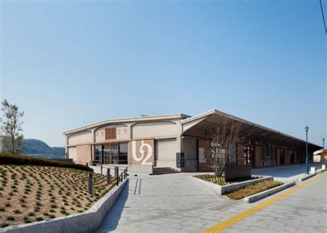 Suppose Design Office Creates Hotel Complex Targeted At Cyclists