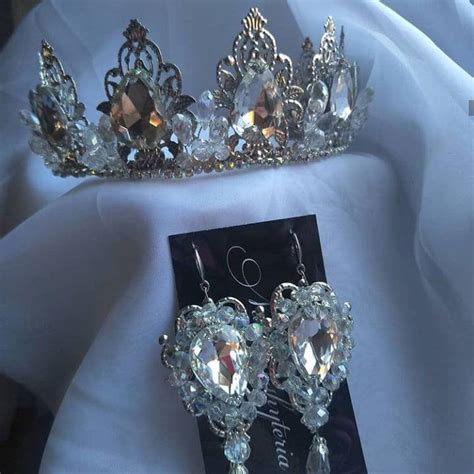 Прикраси для волосся