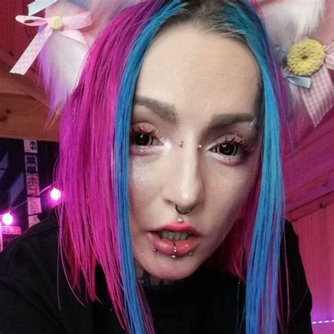 Cyber Neko Live ManyVids
