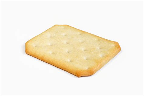 흰색 배경에 고립 된 소금에 절인 바삭한 크래커 스낵 음식 컷아웃에 대한 스톡 사진 및 기타 이미지 컷아웃 크래커 소금 Istock