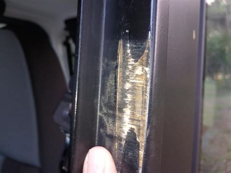 Mis Aligned Door Rjeeptj