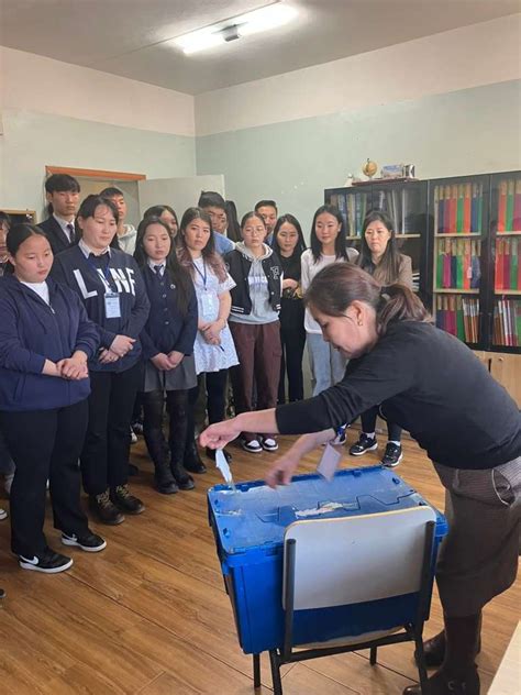 ЭЕШ 2023 Монгол хэл бичгийн шалгалтыг зохион байгууллаа Ховд аймгийн боловсрол шинжлэх ухааны