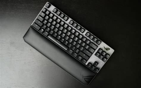 Geek Review ASUS ROG Strix Scope TKL Deluxe Keyboard Geek Culture