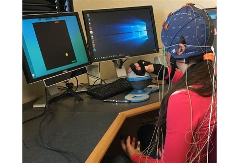 User Experience With Dynamic Difficulty Adjustment Methods For An