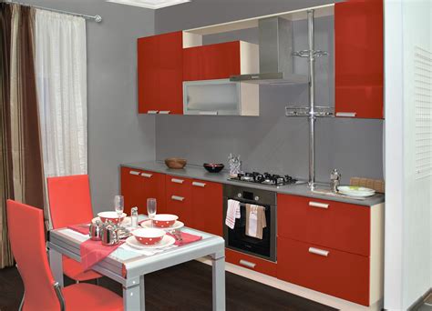 Кухонные гарнитуры для маленькой кухни