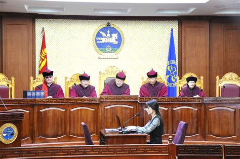 ҮХЦ “Зээлийн гэрээ нь хариу төлбөргүй байна” гэсэн нь Үндсэн хууль зөрчсөн