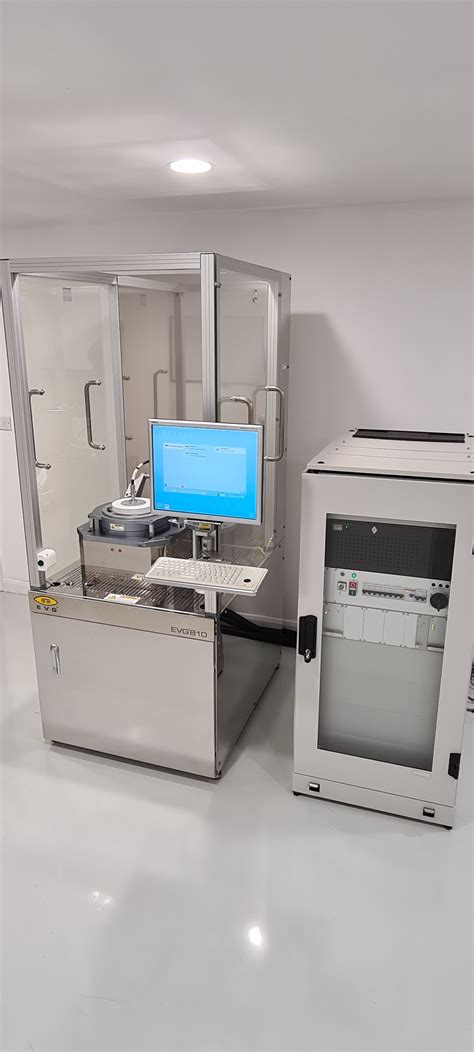 Semiconductor Lithography Equipment — Les
