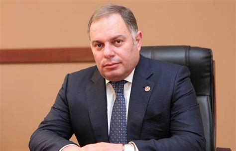 ՀՀԿ ական նախկին պատգամավոր Հովհաննես Սահակյանը և նրա ընտանիքը հրավիրվել են Դատախազություն