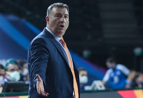 Primera Convocatoria De Miguel Méndez Y Primera Ventana Para El Europeo