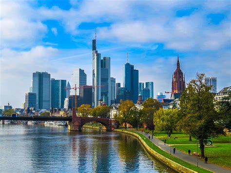 Дестинация Франкфурт Хан Летище София Sof