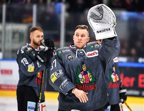 Ein Abend Mit Ehc Goalie Ben Meisner Der über Seine Depression Spricht Aquarium Fudder
