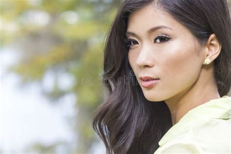 Schönes Chinesisches Asiatisches Junge Frauen Mädchen Stockfoto Bild von mädchen orientalisch