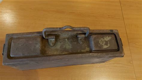 Военна антика 9 Антиквариат Русе Стара немска метална кутия за патрони