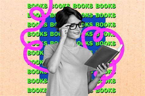 복합 크리 에이 티브 아트 콜라주 행복 소녀 괴짜 읽기 책 취미 소설 여가 교육 잡지 그린 배경에 고립 25 29세에 대한 스톡 사진 및 기타 이미지 Istock