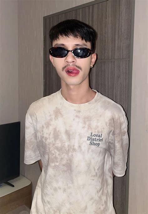 Jacop007 เจคอป ชายหนุ่มไซร์มินิสุดฮอตโดนใจ ต่อยหอย เกาะติดเน็ตไอดอลดัง เมาท์มอยข่าวบันเทิง