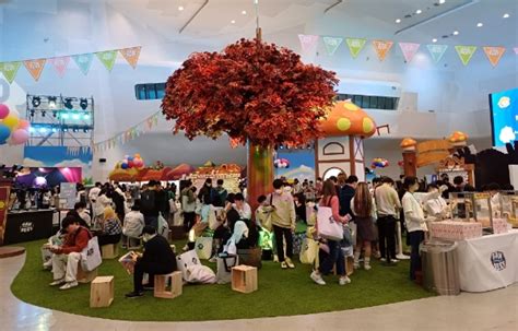 스무 살 메이플스토리 팬들과 함께 생일 파티 열다