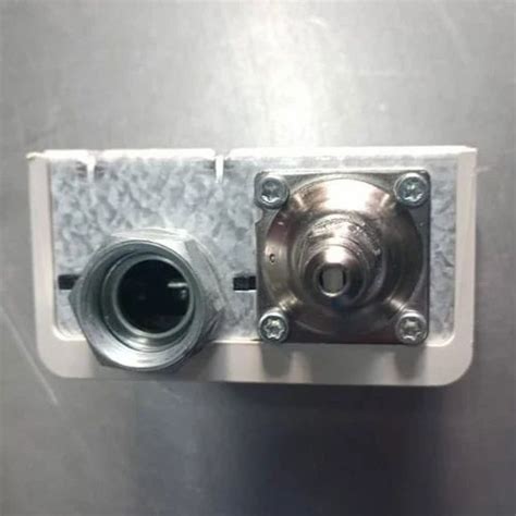 Eac Danfoss Pressure Switch At ₹ 680 Piece Alwar Id 27302229530