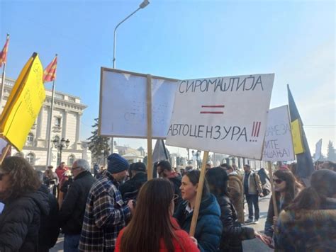 Протестен марш на новинарите За квалитетни содржини и достоинствени плати Skopjeinfo Mk