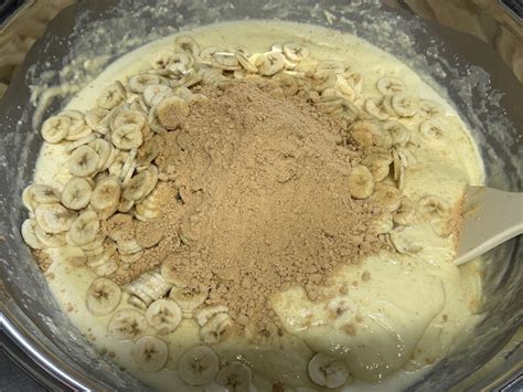 【保育園おやつ】きな粉とバナナで作る美味しいおやつ！きな粉バナナ蒸しケーキ！｜こーいち給食