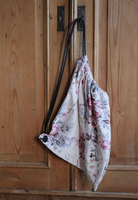 Diy Large Drawstring Bag Pattern And Sewing Tutorial The Creative Curator