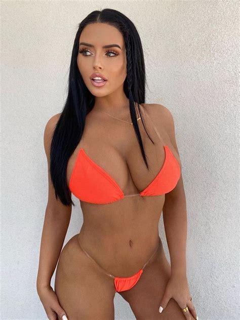 Abigail Ratchfords Sexy Snapshots