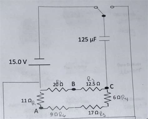 Solved Find The Charge On The Capacitor Chegg Com