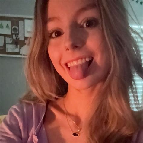 Izzi Izzi Cook Snapchat Stories Spotlight And Lenses