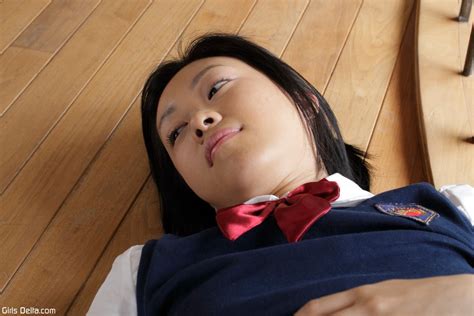 Sexy Asian School Girl Mana Strips Naked Girls Delta Mana O Porn Pic