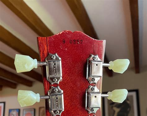How To Date Gibson Les Paul Guitars Serial Number And Year Guide