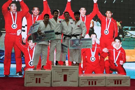 Хүний эрхийн үндэсний комиссын гишүүний томилгоог хэлэлцэж байна Гэрэл гэгээ