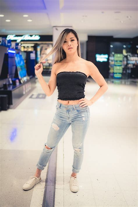 Breaking Down How To Pose Models DigiDirect