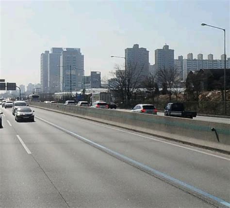 도로의 중앙분리대 기능과 설치기준