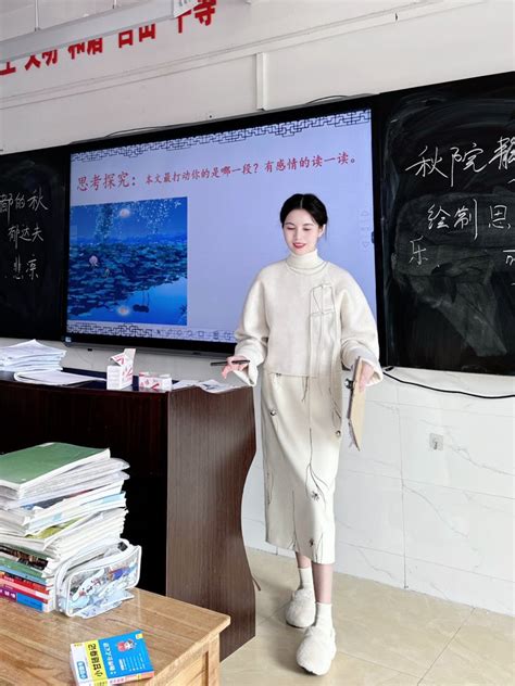 小杨老师 On Twitter 老师可是个正经人 从来不搞色色的！你不要听他们说，谣言止于智者！！智者能不能把鸡巴给老师摸摸