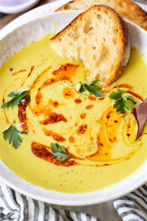 Creamy Curried Cauliflower Soup This Savory Vegan