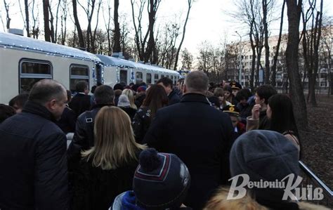 Святковий потяг розпочав зимовий сезон на Київській дитячій залізниці Вечірній Київ