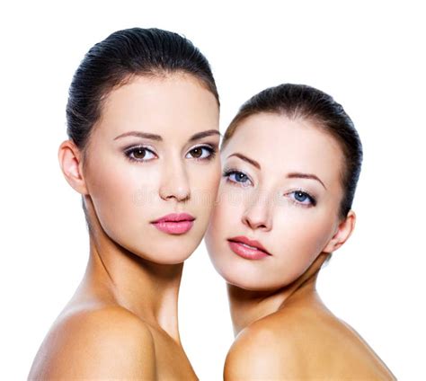 9 853 Piękne Nagie Kobiety zdjęć stockowych bezpłatne i z licencją Royalty Free od Dreamstime