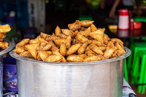Premium Photo Samosa Are Snack Based On Triangular Shaped Fried Bread