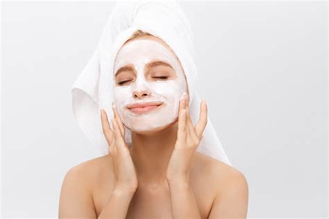 სახის ნიღაბი ზღვის მარილისგან კოსმეტიკური სალონი სახლის პირობებში