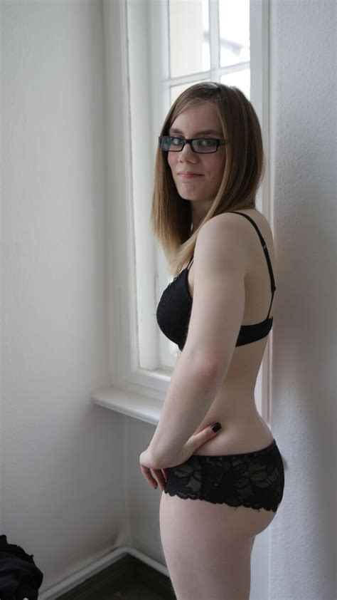 Ersties Featuring A Married Ersties Girl With Dirty Thoughts Naked Images CoedCherry