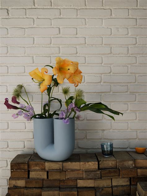 Kink Vase H Cm Designer Furniture Architonic