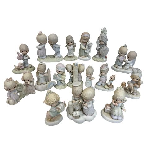 Lot Retired Vintage Precious Moments Figurines