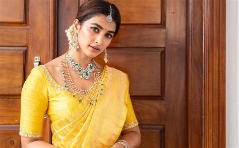 కొత్త పూజాను చూస్తారంటున్న హెగ్డే Telugu Rajyam