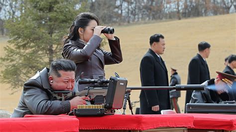 Une Formation En Vue De Devenir Le Successeur Kim Ju Ae La Fille Du