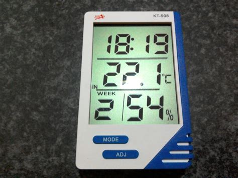 Mr. Aphoristic: KT-908 Digital Themometer/Hygrometer Review