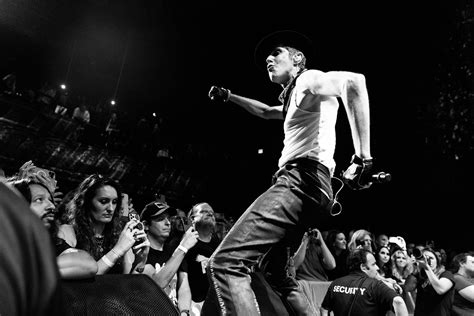 Porno For Pyros Announce First Tour In 25 Years